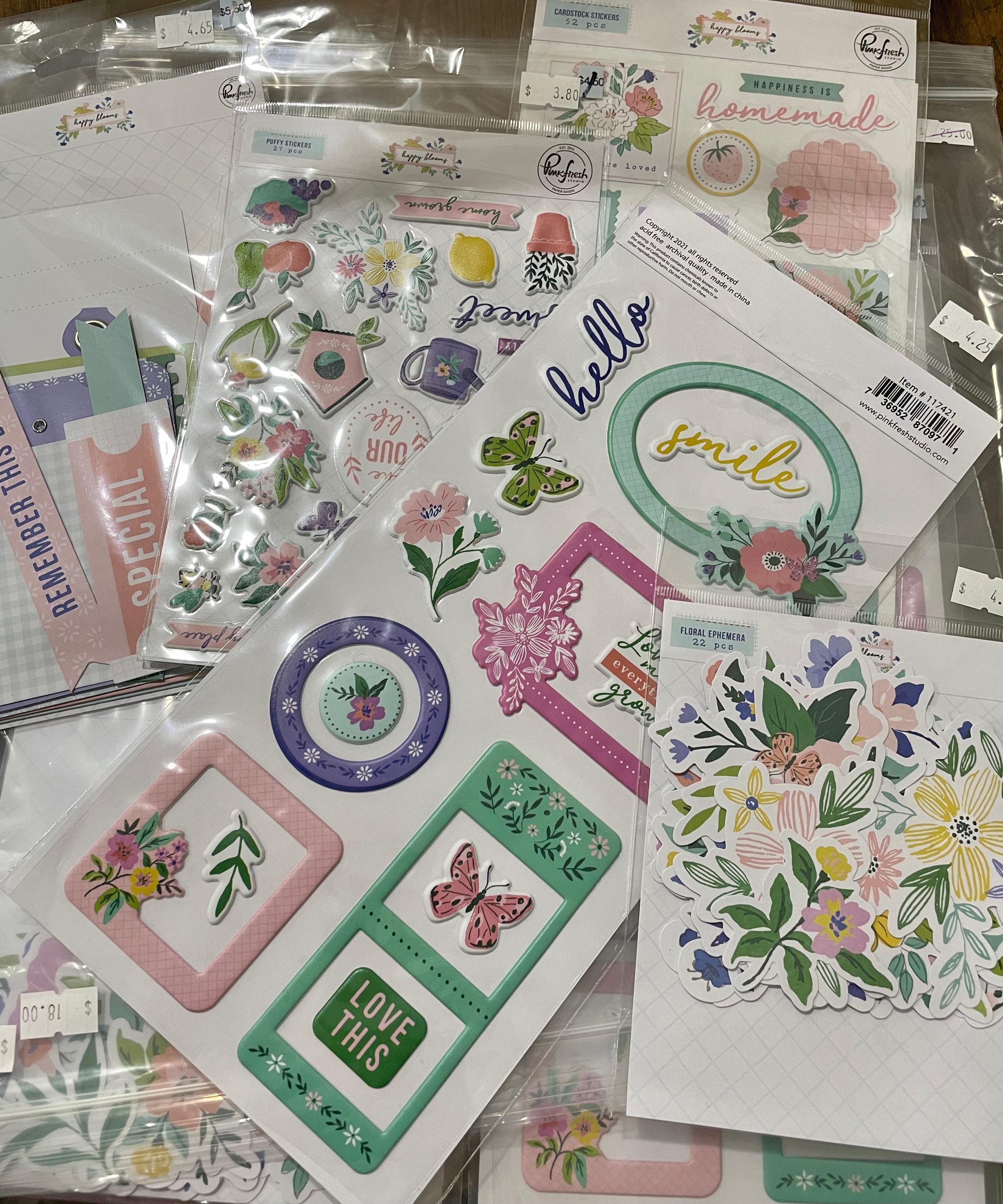 Pinkfresh Studio Happy Blooms Clearance Pack – Purple Pinky Promises